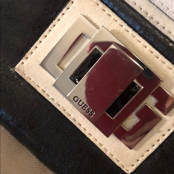 Guess | Bags | Guess Long Wallet | Poshmark
